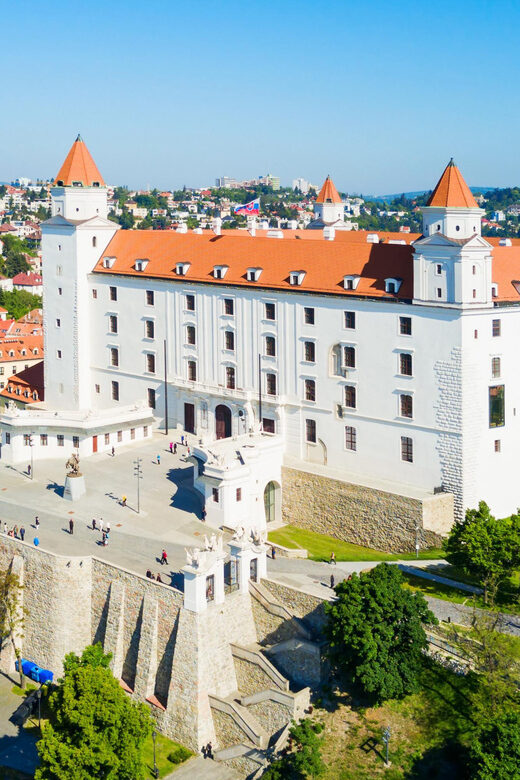 Private trip from Budapest to Bratislava & Gyor, and back - Key Points