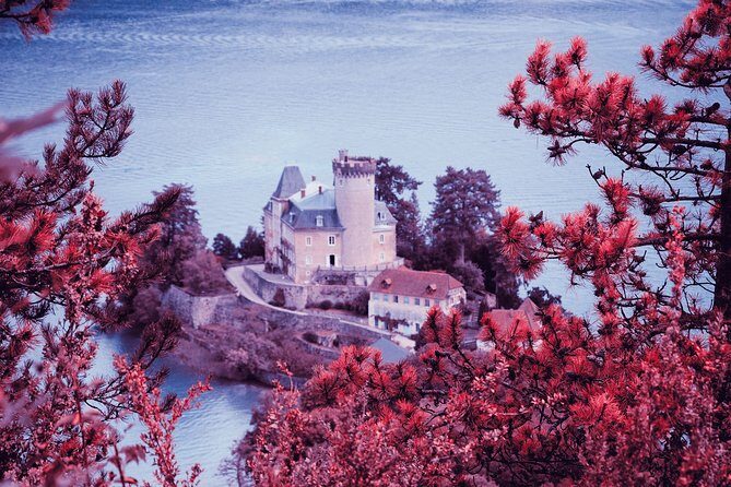 Private Trip from Geneva to Annecy in France - The Sum Up