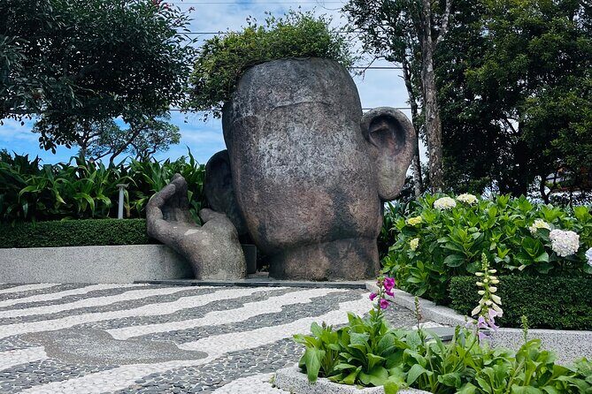 Private Trip to the Golden Bridge & French Village - FAQ