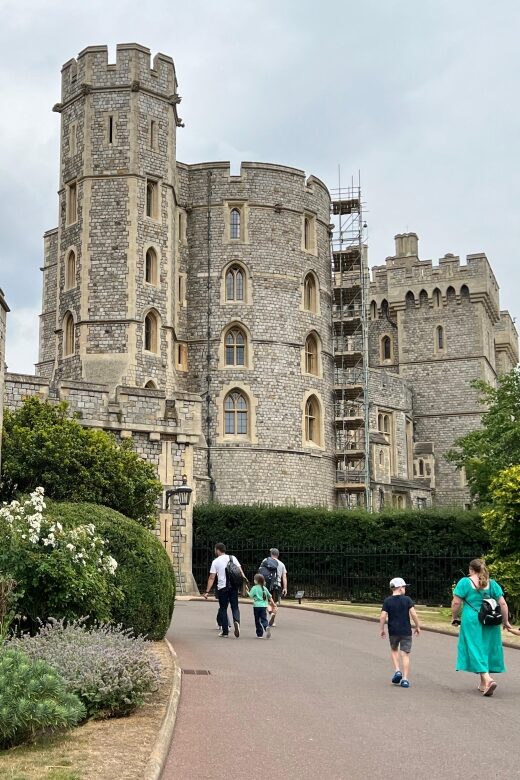 Private trip to Windsor Castle and Stonehenge - Exploring the Private Trip to Windsor Castle and Stonehenge
