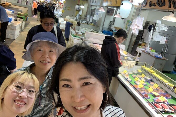 Private Tsukiji Market Tour and Sushi Making at a Local Home - Who Would Enjoy This Tour?