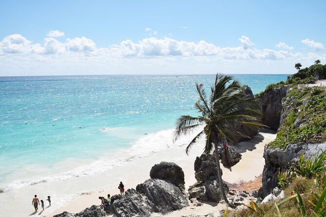 Private Tulum mayan ruins & Snorkel with Turtles in Akumal Adventure - Discovering the Land: Tulum Archaeological Site