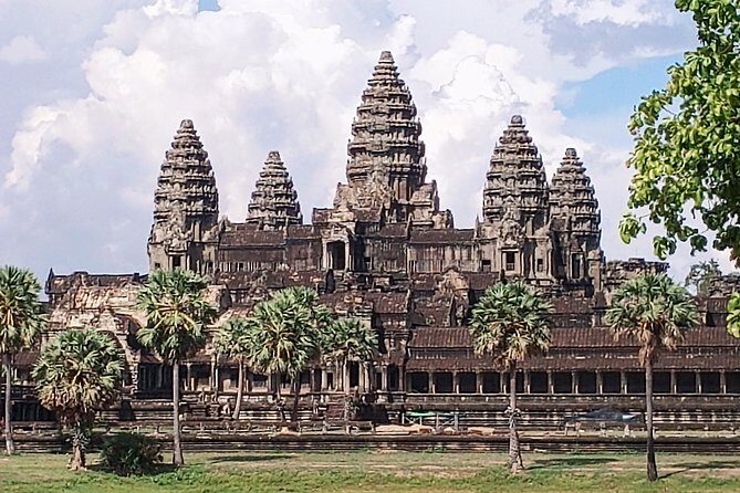 Private Two Day Trip: Angkor Temples with Floating Village - Key Points