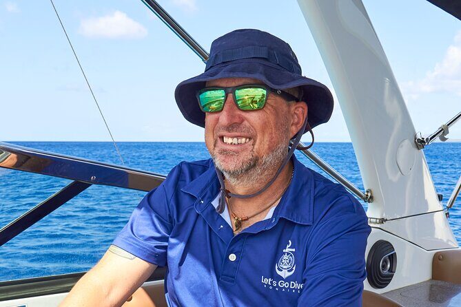 Private Two Tank Boat Dive in Bonaire 2 persons - Key Points