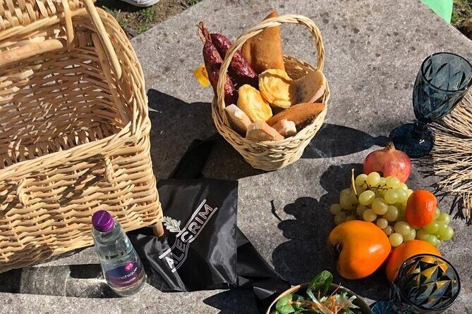 Private Typical Portuguese Picnic in Serra de Monchique - An Authentic Portuguese Picnic in the Heart of Serra de Monchique