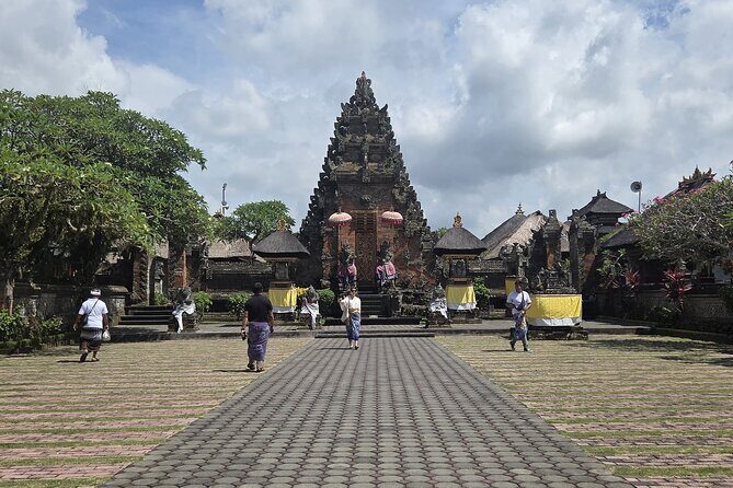 Private Ubud Tour Temples Rice Terraces and Waterfalls - Batuan Temple: Ancient Balinese Architecture