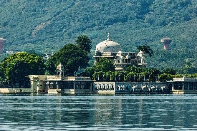 Private Udaipur Sightseeing Tour with Guide - Who Would Love This Tour?