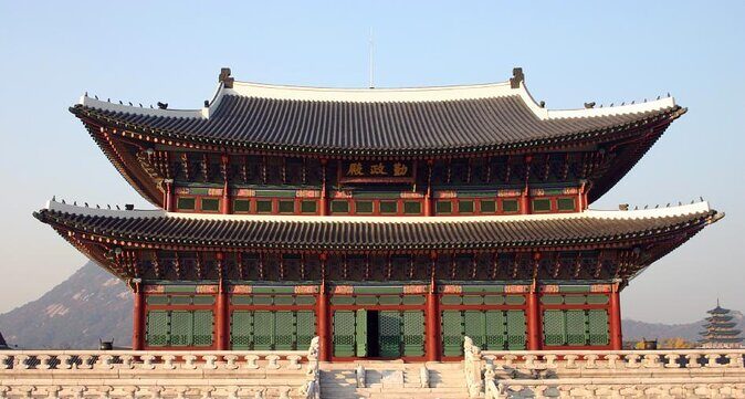 Private Vacation Photography Session with Local Photographer in Seoul - Key Points