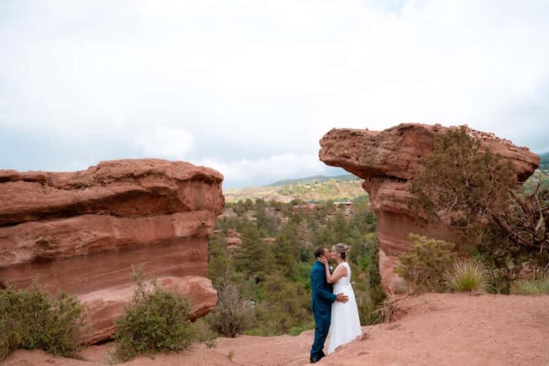 Private Vacation Photoshoot in Garden of the Gods - Key Points