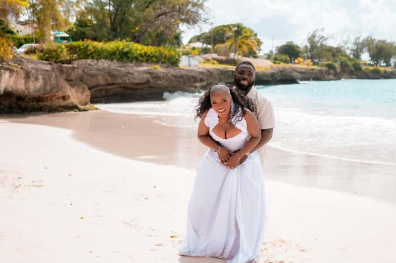 Private Vacation Photoshoot with Photographer in Bora Bora - Key Points