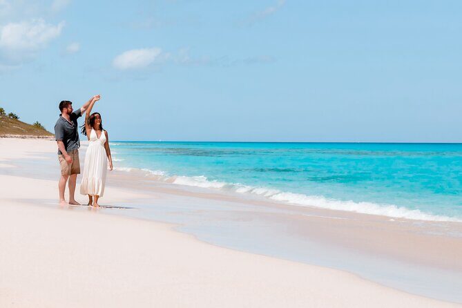 Private Vacation Photoshoot with Photographer in Grand Caymen - Who Will Love This Experience?