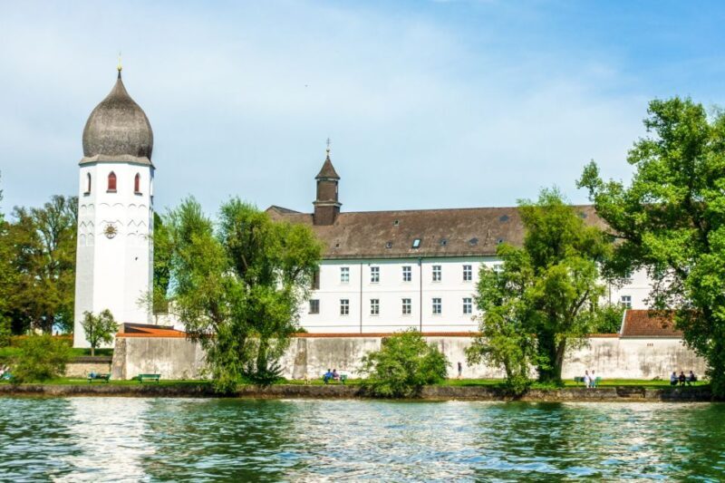Private Van Tour to the Royal Palace of Herrenchiemsee - Enjoying the Lake & Relaxing Atmosphere