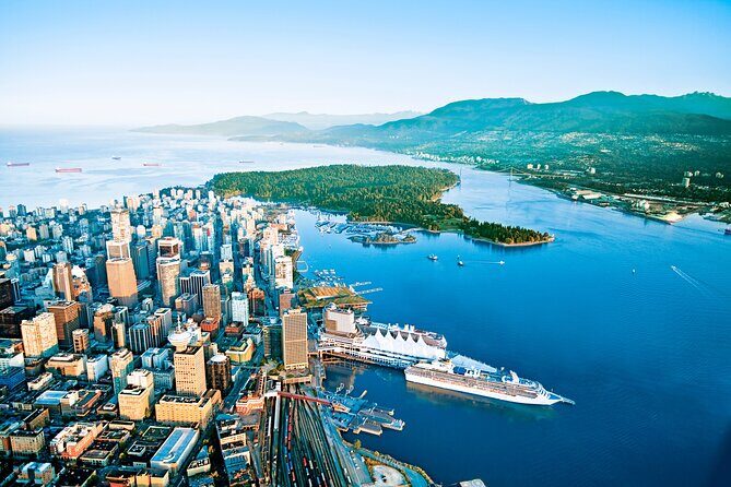 Private Vancouver Airport YVR or Train Stn Transfer to Vancouver - Key Points