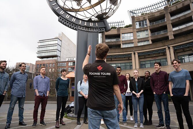 Private Vancouver City Highlights 2 Hour Walking Tour - Exploring the Details: What to Expect from the Tour