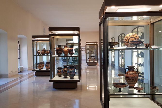 Private Vatican Tour: Egyptian and Etruscan Museum with transfers - Art and Sculptures in the Collection