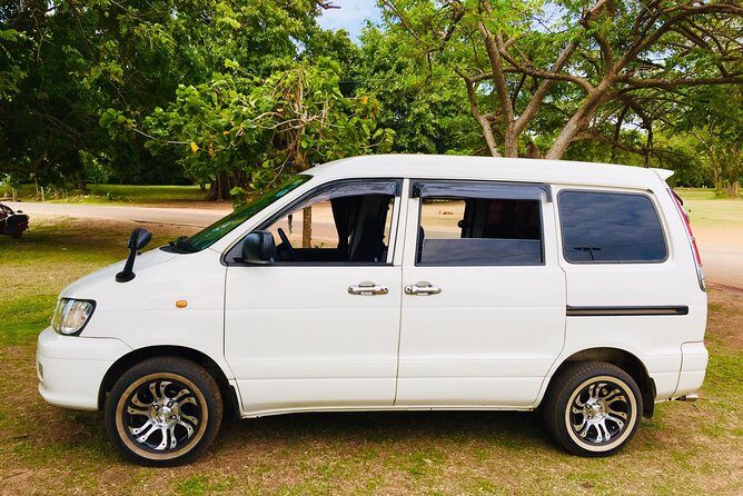 Private Vehicle/Air port to kandy pick ups & drops with botanical garden - A Closer Look at the Itinerary