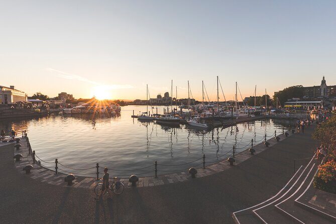 Private | Victoria City Highlights Walking Tour | 2-Hour - Detailed Breakdown of the Itinerary