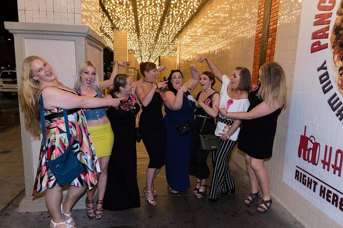 Private Vintage Vegas Walking Photo Tour - Exploring the Experience in Detail