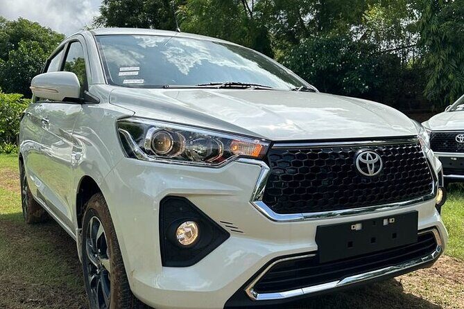 Private VIP Luxury Taj Mahal & Agra Fort tour All-Inclusive Delhi - The Journey Begins: From Delhi to Taj Mahal and Beyond