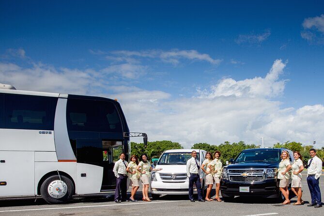 Private VIP & Minivan Airport Transfer Service To/From La Romana - The Ride: Views, Comfort, and Local Flavor