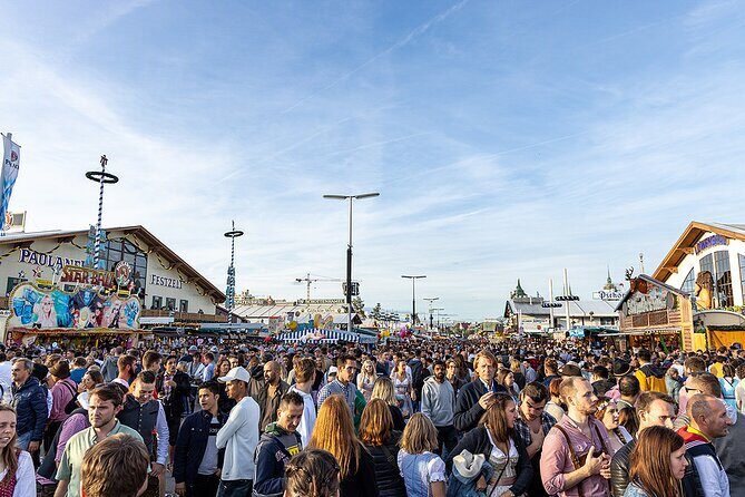 Private VIP Oktoberfest, Table, 3-Course-Menu, Beer & Champagne - Authentic Experiences and Genuine Feedback