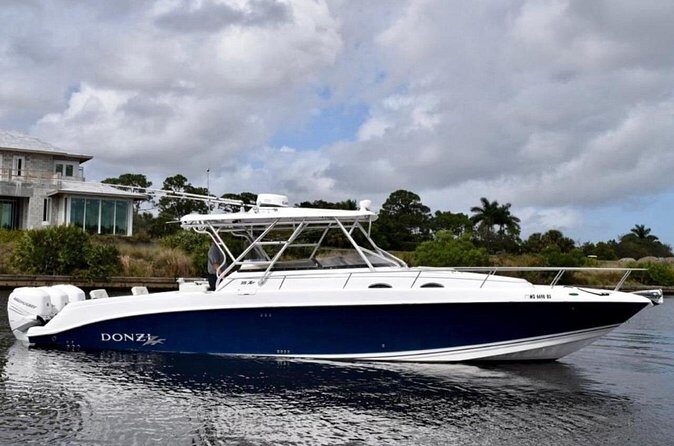 Private VIP party on a yacht with drinks and snacks in Punta Cana - FAQ