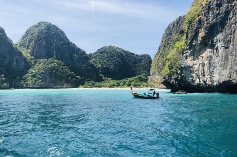 Private VIP Speed Boat Charter to Phi Phi Islands - The Value of a Private Experience