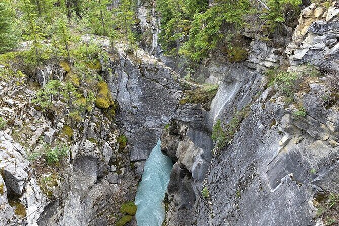 Private VIP Tour in Lake Louise, Moraine and Hidden Gems - Who Will Love This Tour?