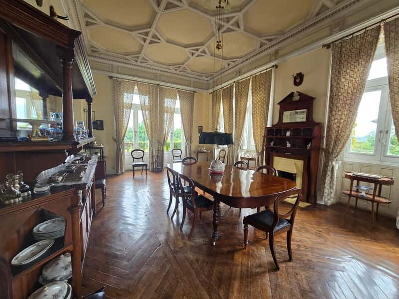 Private visit to the House of the Dukes of Almodovar in Comillas - Exploring the House of the Dukes of Almodóvar in Comillas: A Hidden Gem