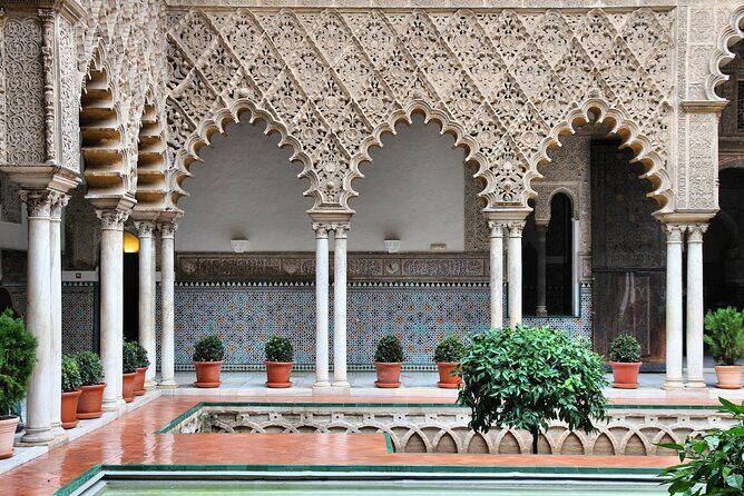 Private visit to the Real Alcazar of Seville (tickets included) - A Closer Look at the Real Alcázar of Seville