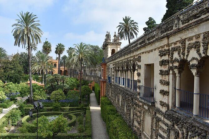 Private visit to the Real Alcazar of Seville (tickets included) - Who Should Consider This Tour?