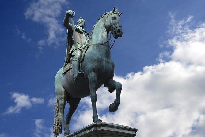 PRIVATE Walking Tour around Medici Family - A Deep Dive into the Itinerary