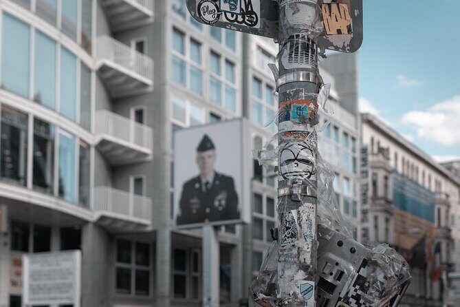 Private Walking Tour: Berlin Wall, Cold War and Checkpoint Charlie - Riding the "Ghost Train" to the Palace of Tears