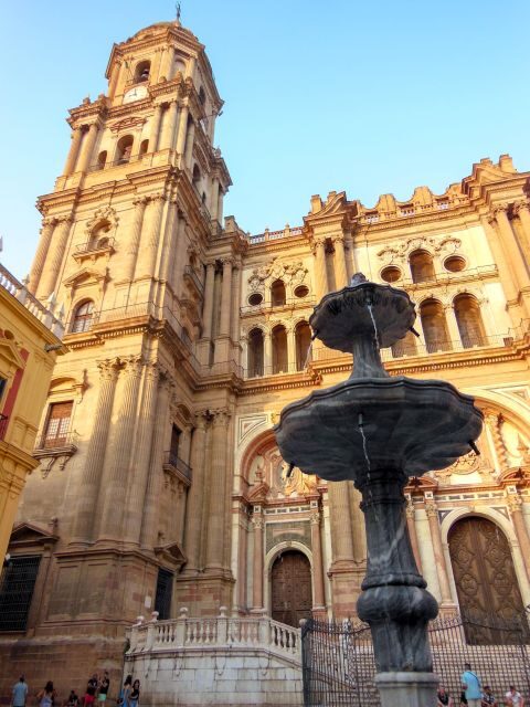 Private walking tour: Cathedral, Alcazaba and Roman Theatre - Who Will Love This Tour?