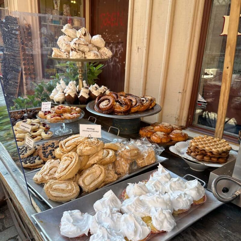 Private Walking Tour Gothenburg: Old Town & Åsa Coastline - Key Points