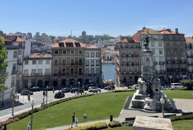 Private Walking Tour in Porto incl. Livraria Lello ticket - What We Appreciated Most