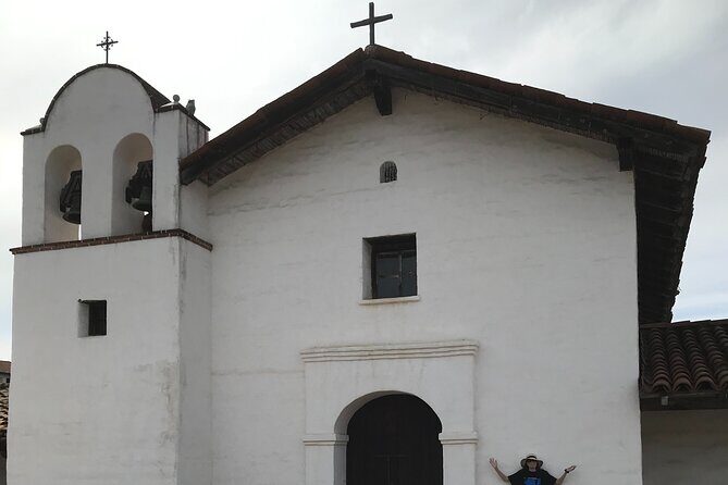 Private Walking Tour of El Pueblo Viejo in Santa Barbara - Architectural Highlights and Interesting Facts