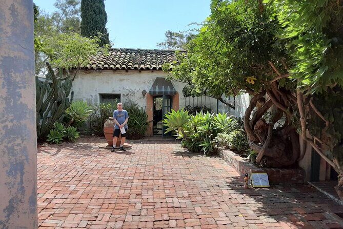 Private Walking Tour of El Pueblo Viejo in Santa Barbara - Why Travelers Rate It So Highly
