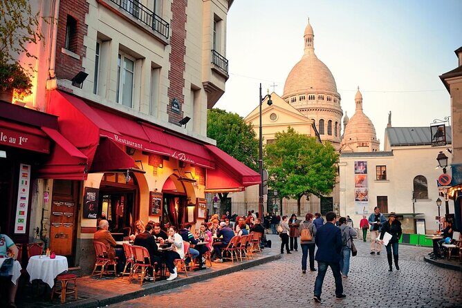 Private Walking Tour of Montmartre and Sacré-Cur Basilica - Key Points
