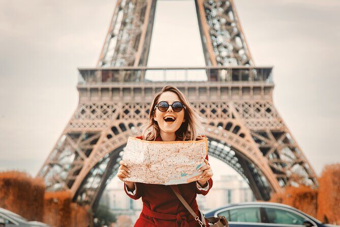 Private Walking Tour of Montmartre and Sacré-Cur Basilica - The Heart of Artistic Montmartre: Place du Tertre and the Wall of Love