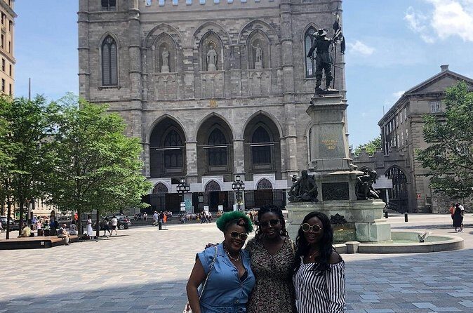 Private Walking Tour of Old Montreal with the Coolest Local Guide - FAQ