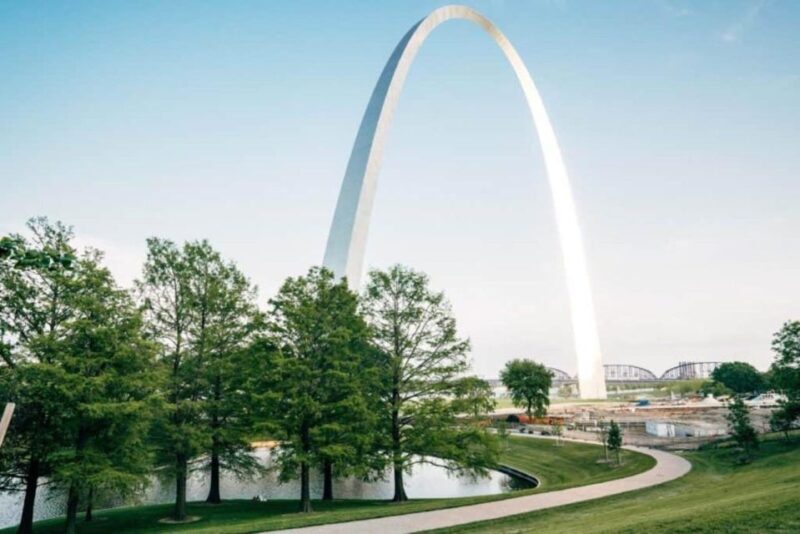 Private Walking Tour of Saint Louis' Fascinating History - Architectural Wonders