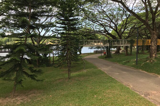 Private Walking Tour of the Shah Alam Lake Gardens with Pick Up and Lunch - FAQ