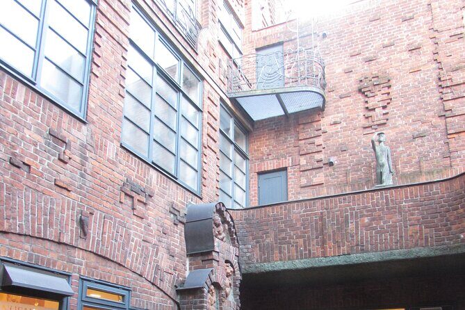 Private Walking Tour through the Fascinating Bremen's City Center - Detailed Breakdown of the Itinerary