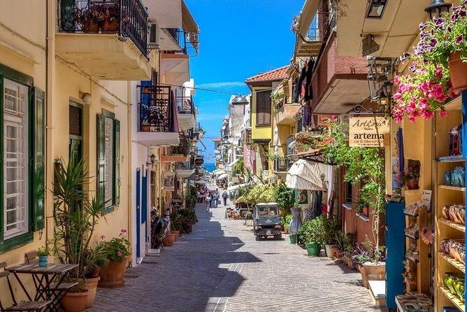 PRIVATE Walking Tour with Lunch and Wine Tasting by a Sommelier - FAQ