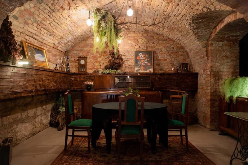 Private wine tasting event in authentic ambiance in Budapest - Who Should Consider This?