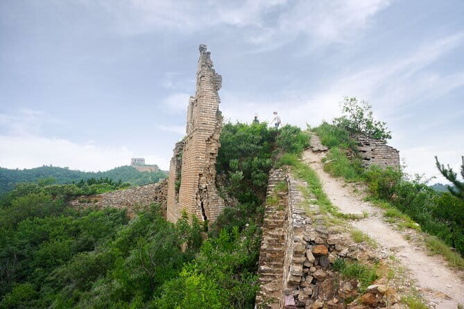 Private Wohushan Wild Great Wall Hiking Tour with Picnic - Descent and Return