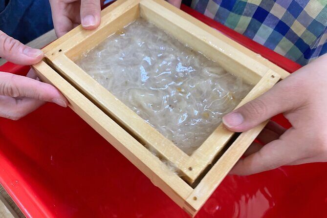 Private Workshop of Handmade Traditional Japanese Paper in Tokyo - The Value of an Authentic Craft and Cultural Mix