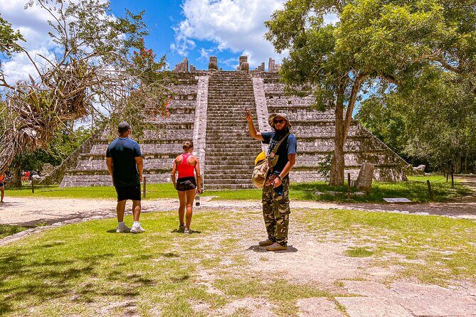Private World Wonder Discovery Tour in Chichen Itza, Cenote and Valladolid - Key Points