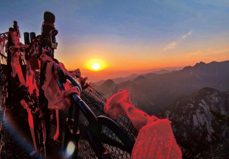 Private Xian Mt. Huashan Adventure Tour: Explore in Your Own - The Itinerary Breakdown